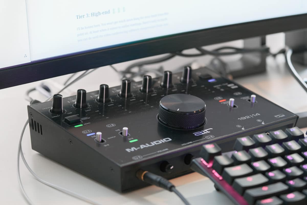 Best Zoom Setup: Microphones, Cameras, Lights, and More