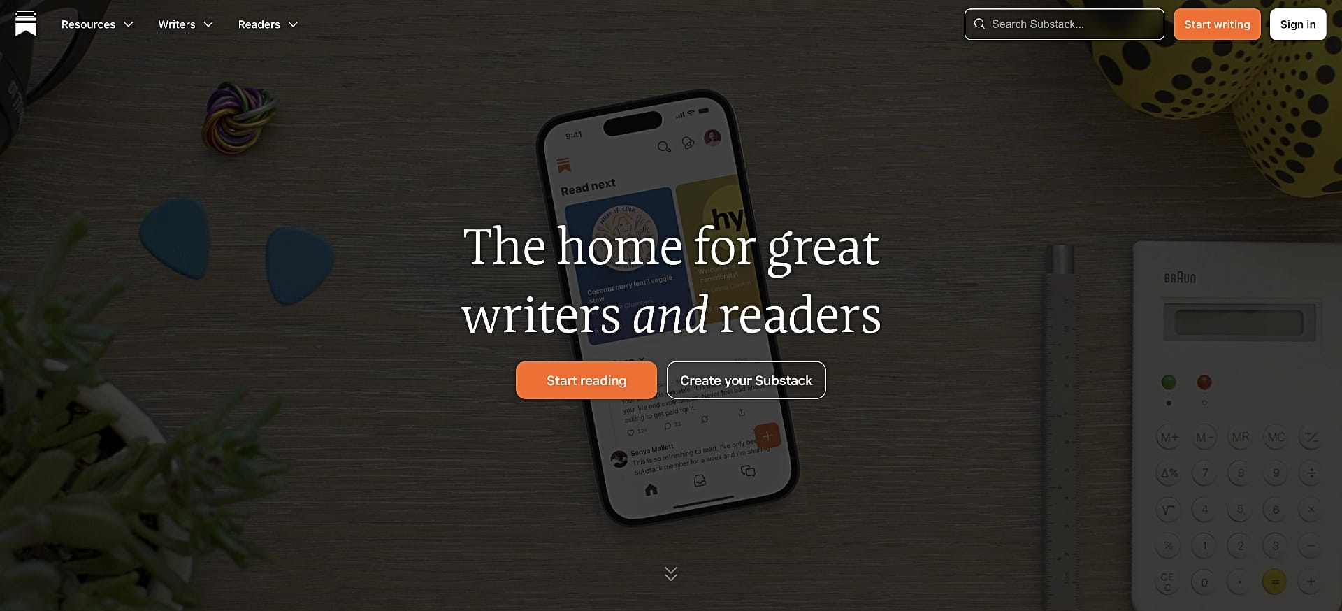 Substack vs WordPress: Best Place to Launch a Newsletter Blog?
