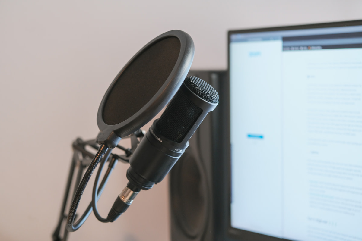 Best Zoom Setup: Microphones, Cameras, Lights, and More