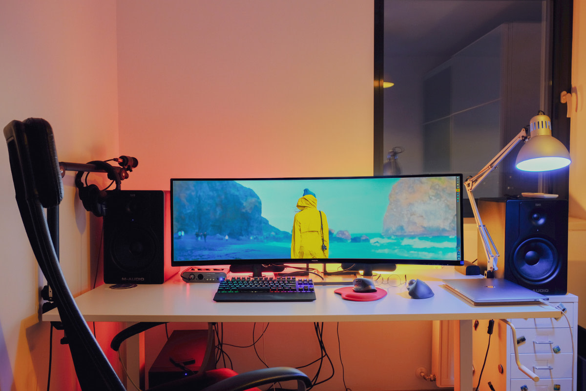 Best Zoom Setup: Microphones, Cameras, Lights, and More